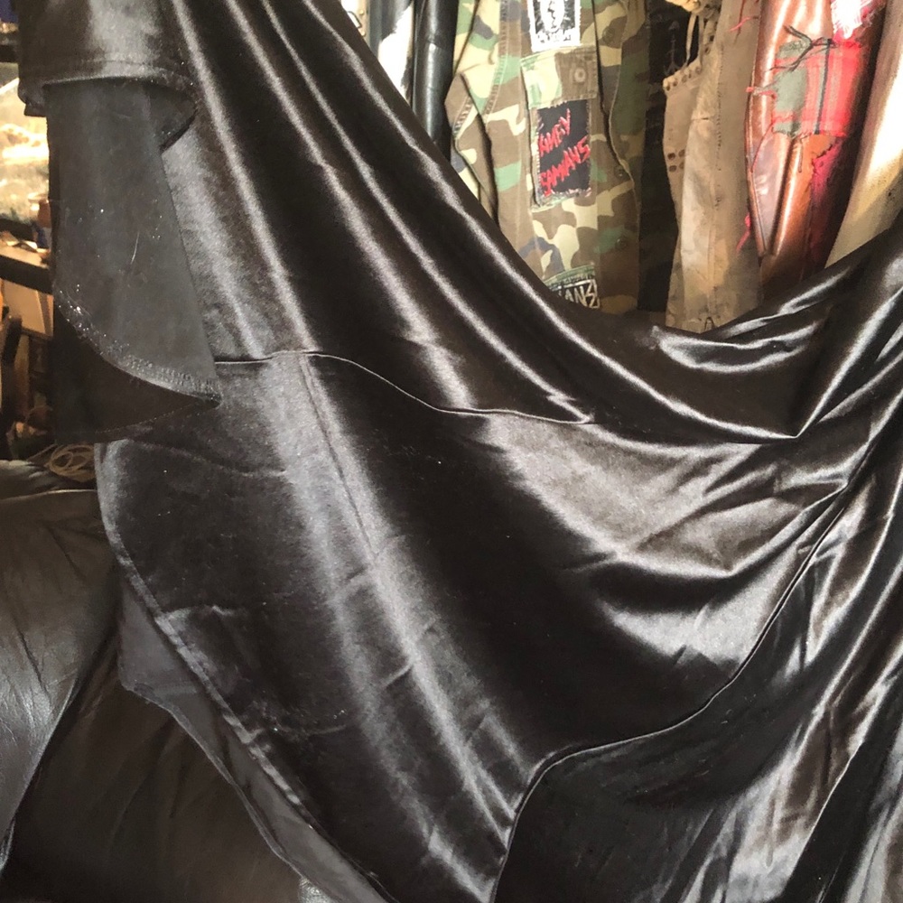 Beautiful Gothic Form Fitting Silk Wedding Dress - Gem